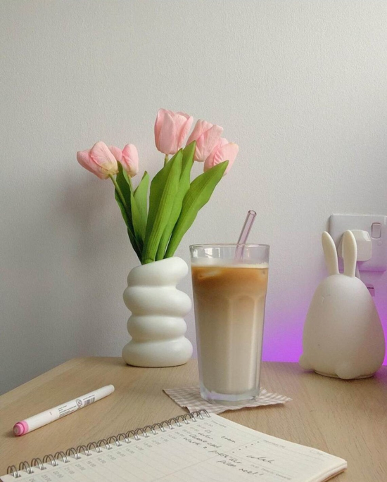 Aesthetic Irregular Flower Vase – Venus&Orion